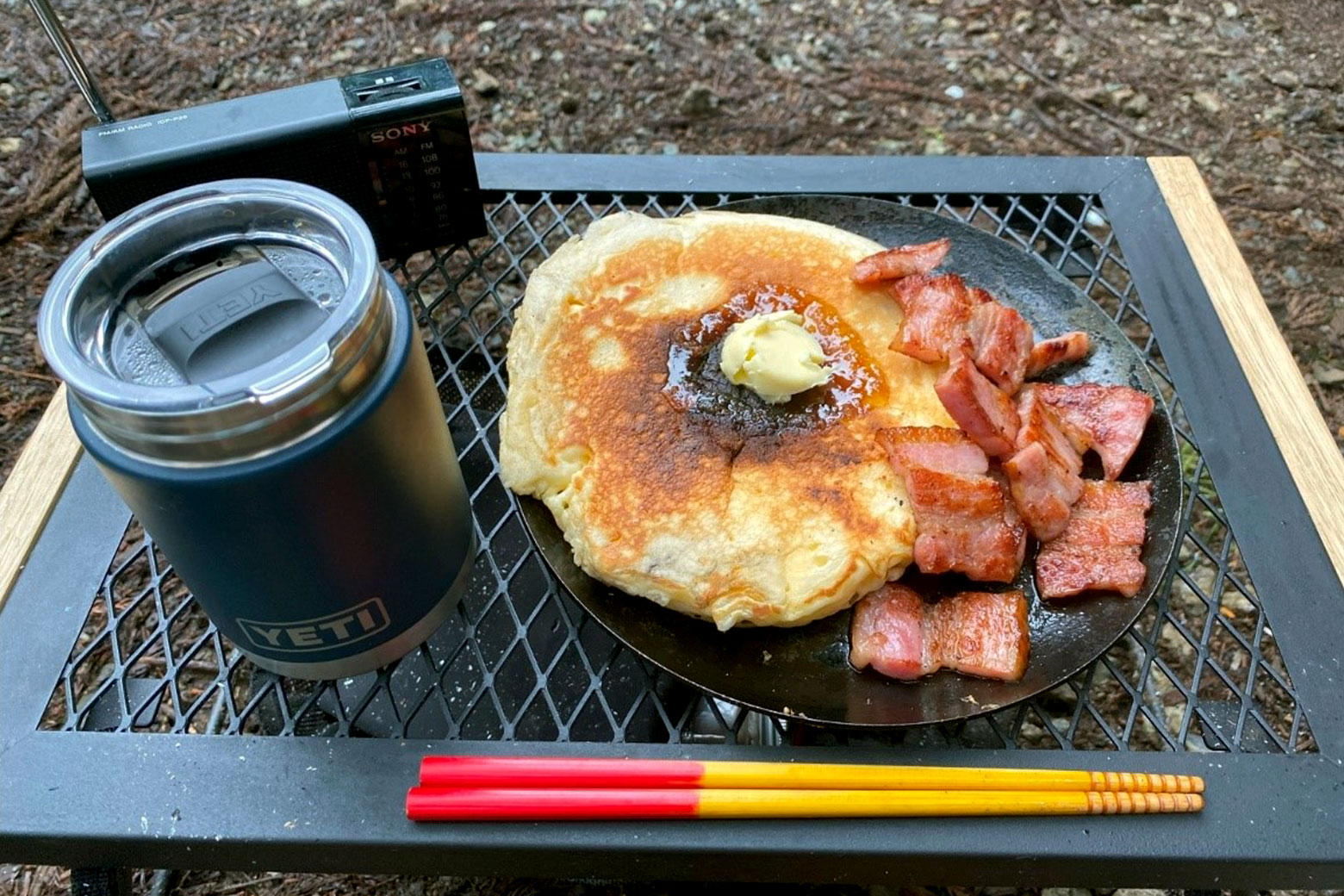 東洋ライス☆キャンプ部 vol.3アメリカンな朝食を食らう！ 金芽米の米粉パンケーキとカリカリベーコン添えでハードボイルドな朝？ - 人も自然 ...