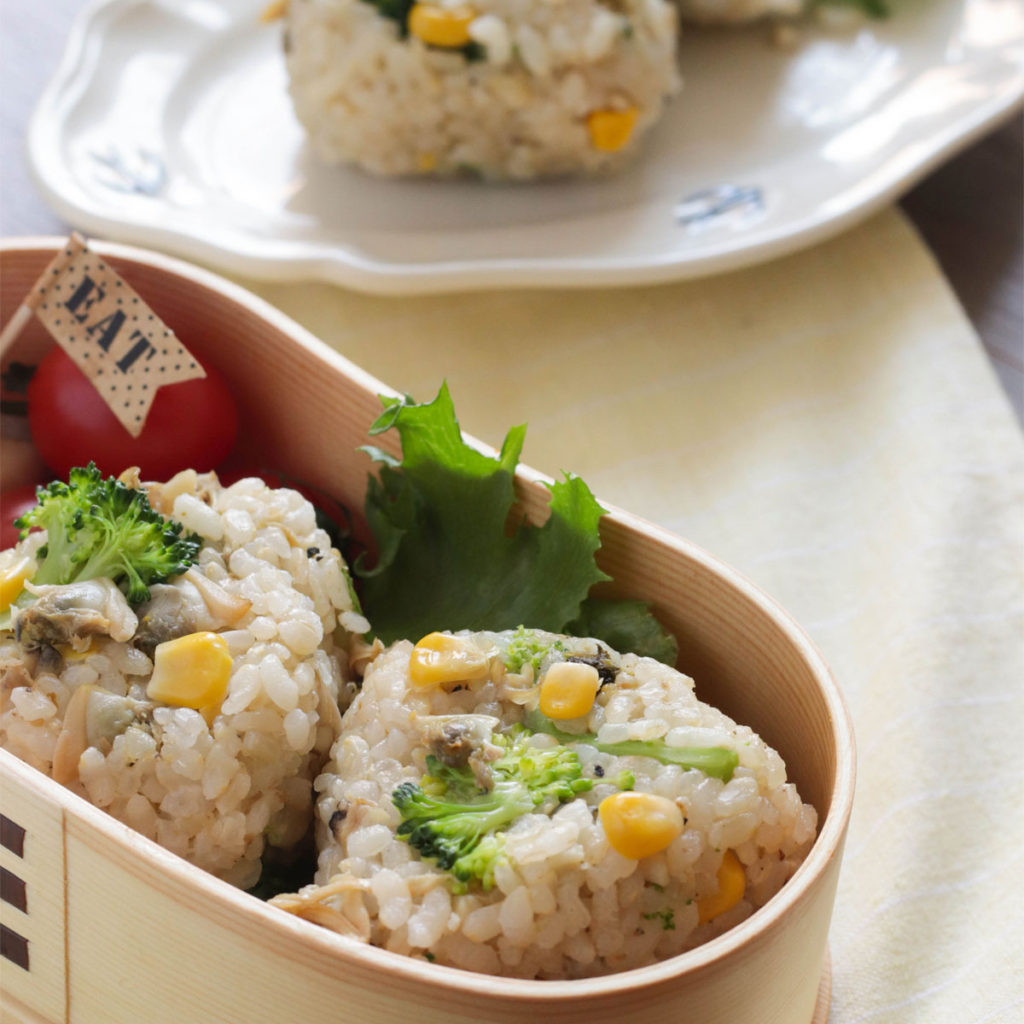 鉄分強化♪あさりのピラフおにぎり《金芽ロウカット玄米レシピ》 - 人も自然もすこやかに 『東洋ライス株式会社』